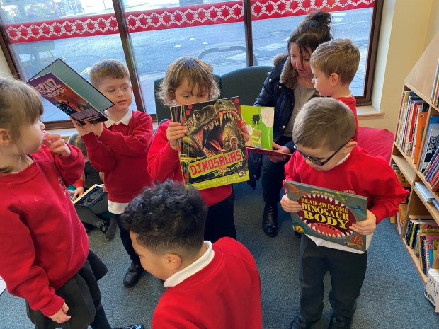 Reception Library Visit – Moorfield Primary School